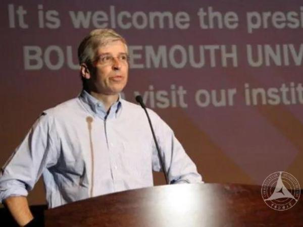 Turning Points on a Journey through Journalism from Professor Stephen Jukes